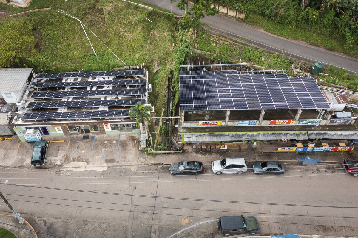 How Renewable-Powered Microgrids Help Towns Weather Hurricanes ...