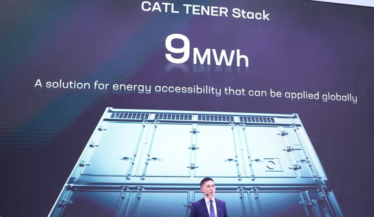 CATL launches 9MWh ‘two in one’ stacked BESS product – Kowatek Solar LTD